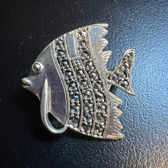 The Unbranded Brand | Jewelry | Vintage Sterling Silver Fish 925 ...